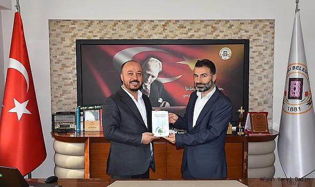 Başkan İsmail Taylan Bu Güzel Günde Müftüyü Ağırladı Başkan İsmail Taylan Bu Güzel Günde Müftüyü Ağırladı